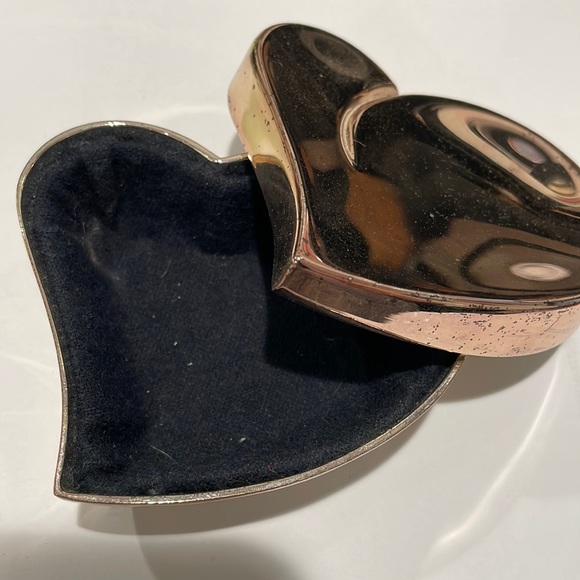 Storage & Organization | Small Heart Box With Black Velvet Interior For ...